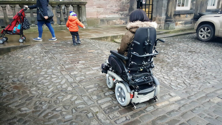 11 Wheelchair Accessible Things to Do in Edinburgh - Simply Emma