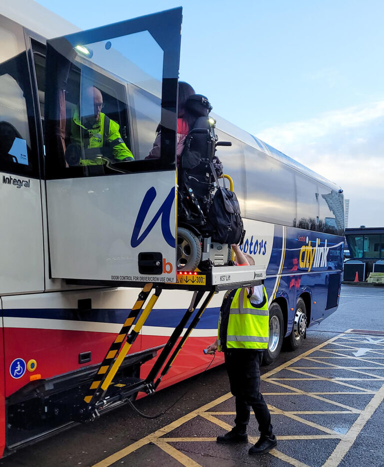 Explore Dundee: Wheelchair Accessible Day Trips from Glasgow by Bus